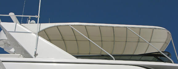 Boat Canvas Tops vs. Fiberglass Boat Tops